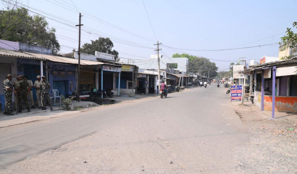 Bandh observed in Kyathanpalli; heavy police deployment at Balka Suman ...