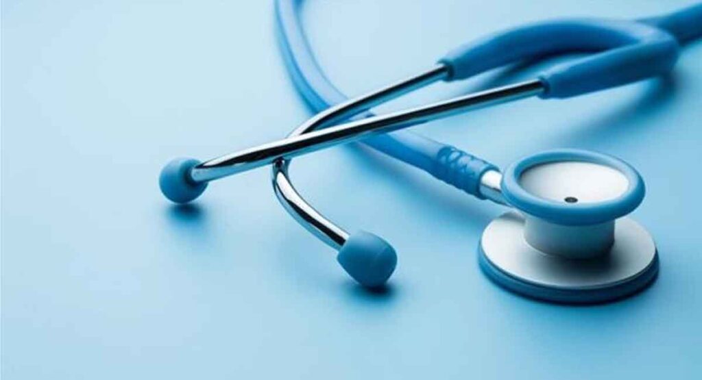 Doctor assaulted at Bidar hospital, medical staff launch protest